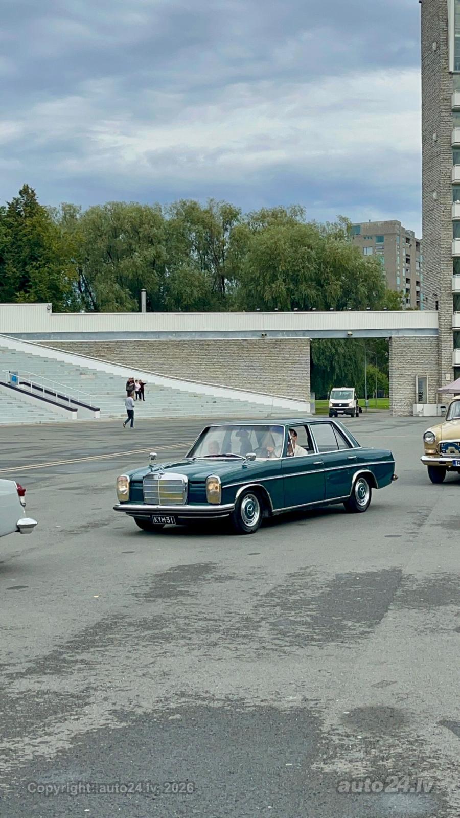Зеленый Мерседес 220 1971 в Таллин, объемом двигателя 2.20 л и пробегом 58 тыс. км за 6300 €, фото 29 на AUTOMOTO.COM.LV