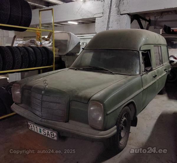 Green Mercedes-Benz 220 1969 in Tallinn, with an engine capacity of 2.20 L and mileage of 139 thousand km for 9900 €, photo 2 on AUTOMOTO.COM.LV