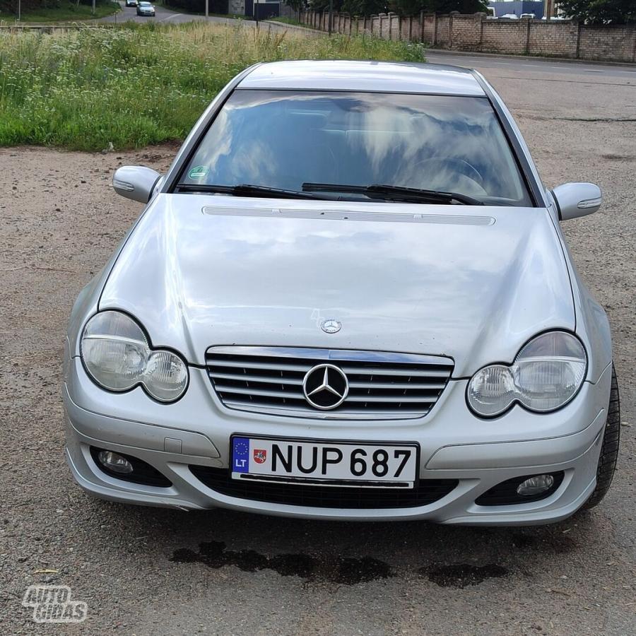 Серый Мерседес 220 2005 в Каунас, объемом двигателя 2.20 л и пробегом 275 тыс. км за 1450 €, фото 3 на AUTOMOTO.COM.LV