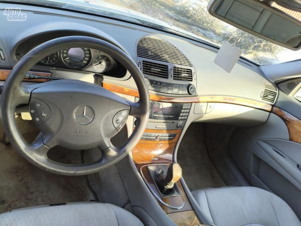 Pelēks Mercedes-Benz 220 2003 Viļņa, ar dzinēja tilpumu 2.20 L un nobraukumu 1 tūkst. km par 1190 €, foto 9 vietnē AUTOMOTO.COM.LV