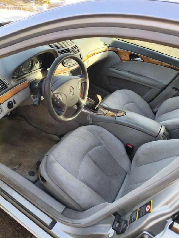 Pelēks Mercedes-Benz 220 2003 Viļņa, ar dzinēja tilpumu 2.20 L un nobraukumu 1 tūkst. km par 1190 €, foto 10 vietnē AUTOMOTO.COM.LV