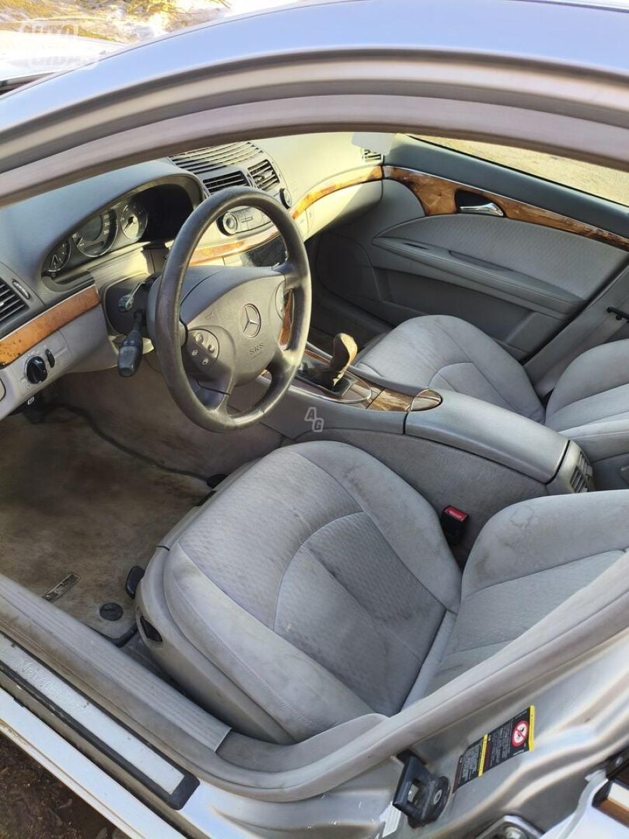 Pelēks Mercedes-Benz 220 2003 Viļņa, ar dzinēja tilpumu 2.20 L un nobraukumu 1 tūkst. km par 1190 €, foto 10 vietnē AUTOMOTO.COM.LV