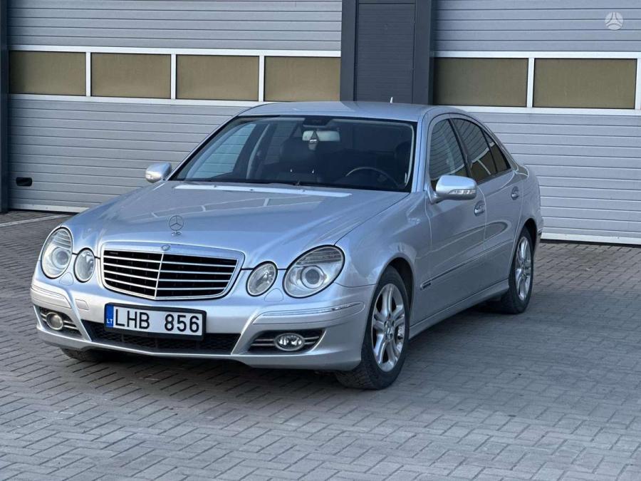Grey Mercedes-Benz 220 2007 in Kretinga, with an engine capacity of 2.20 L and mileage of 330 thousand km for 3100 €, photo 5 on AUTOMOTO.COM.LV
