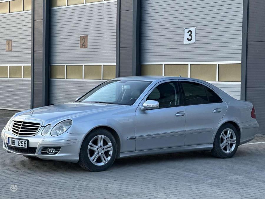 Grey Mercedes-Benz 220 2007 in Kretinga, with an engine capacity of 2.20 L and mileage of 330 thousand km for 3100 €, photo 6 on AUTOMOTO.COM.LV