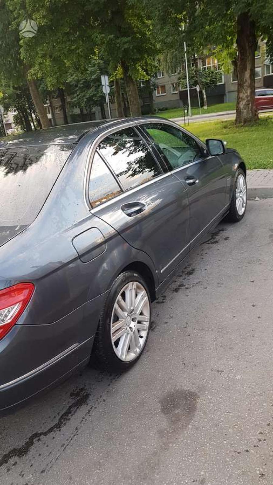 Pelēks Mercedes-Benz 220 2007 Klaipėda, ar dzinēja tilpumu 2.15 L un nobraukumu 464 tūkst. km par 3112 €, foto 1 vietnē AUTOMOTO.COM.LV