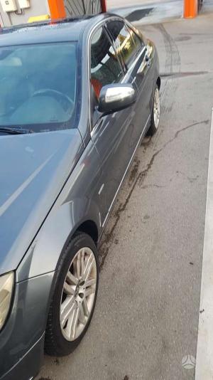 Pelēks Mercedes-Benz 220 2007 Klaipėda, ar dzinēja tilpumu 2.15 L un nobraukumu 464 tūkst. km par 3112 €, foto 3 vietnē AUTOMOTO.COM.LV