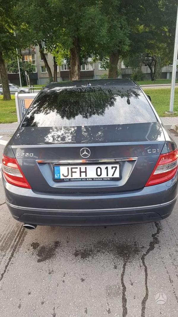 Pelēks Mercedes-Benz 220 2007 Klaipėda, ar dzinēja tilpumu 2.15 L un nobraukumu 464 tūkst. km par 3112 €, foto 3 vietnē AUTOMOTO.COM.LV