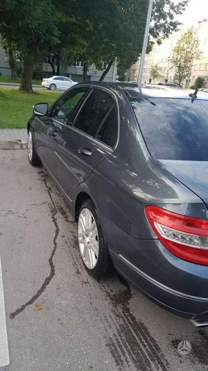 Pelēks Mercedes-Benz 220 2007 Klaipėda, ar dzinēja tilpumu 2.15 L un nobraukumu 464 tūkst. km par 3112 €, foto 5 vietnē AUTOMOTO.COM.LV
