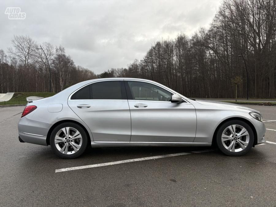 Pelēks Mercedes-Benz 220 2014 Klaipėda, ar dzinēja tilpumu 2.10 L un nobraukumu 225 tūkst. km par 12000 €, foto 3 vietnē AUTOMOTO.COM.LV