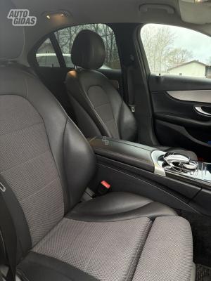 Pelēks Mercedes-Benz 220 2014 Klaipėda, ar dzinēja tilpumu 2.10 L un nobraukumu 225 tūkst. km par 12000 €, foto 12 vietnē AUTOMOTO.COM.LV