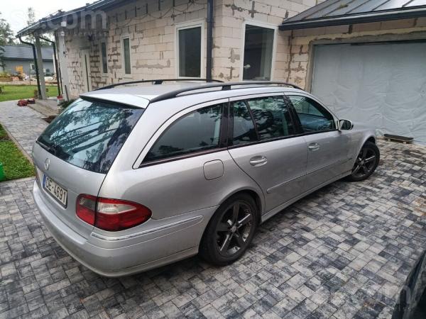 Pelēks Mercedes-Benz 220 2005 Rīga, ar dzinēja tilpumu 2.20 L un nobraukumu 330 tūkst. km par 1500 €, foto 1 vietnē AUTOMOTO.COM.LV