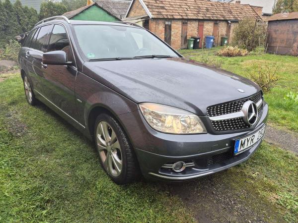 Pelēks Mercedes-Benz 220 2009 Marijampole, ar dzinēja tilpumu 2.20 L un nobraukumu 330 tūkst. km par 3600 €, foto 1 vietnē AUTOMOTO.COM.LV