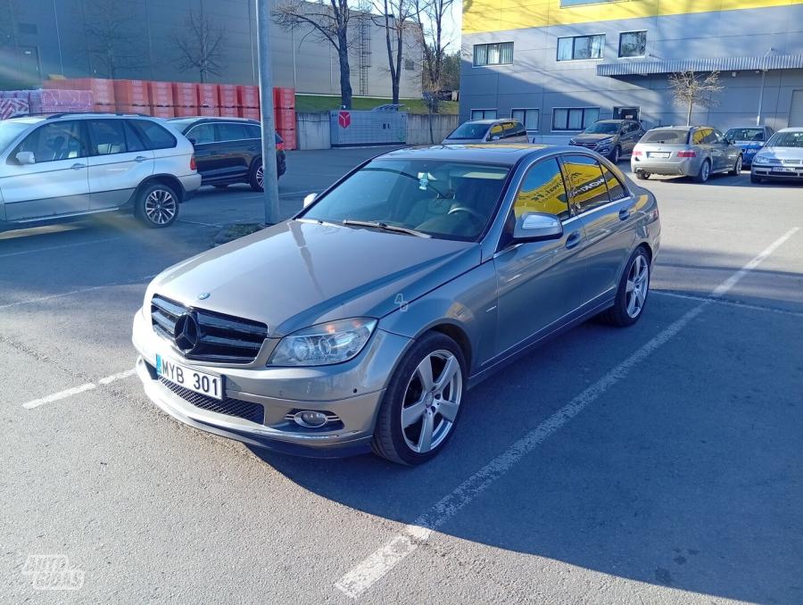 Mercedes-Benz 220 2007 in Alytus, with an engine capacity of 2.20 L and mileage of 375 thousand km for 4800 €, photo 7 on AUTOMOTO.COM.LV