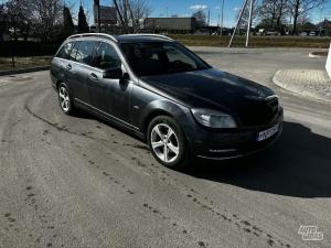 Mercedes-Benz 220 2011 in Taurage, with an engine capacity of 2.20 L and mileage of 350 thousand km for 4300 €, photo 3 on AUTOMOTO.COM.LV