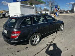 Mercedes-Benz 220 2011 in Taurage, with an engine capacity of 2.20 L and mileage of 350 thousand km for 4300 €, photo 4 on AUTOMOTO.COM.LV