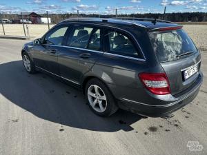 Mercedes-Benz 220 2011 in Taurage, with an engine capacity of 2.20 L and mileage of 350 thousand km for 4300 €, photo 6 on AUTOMOTO.COM.LV