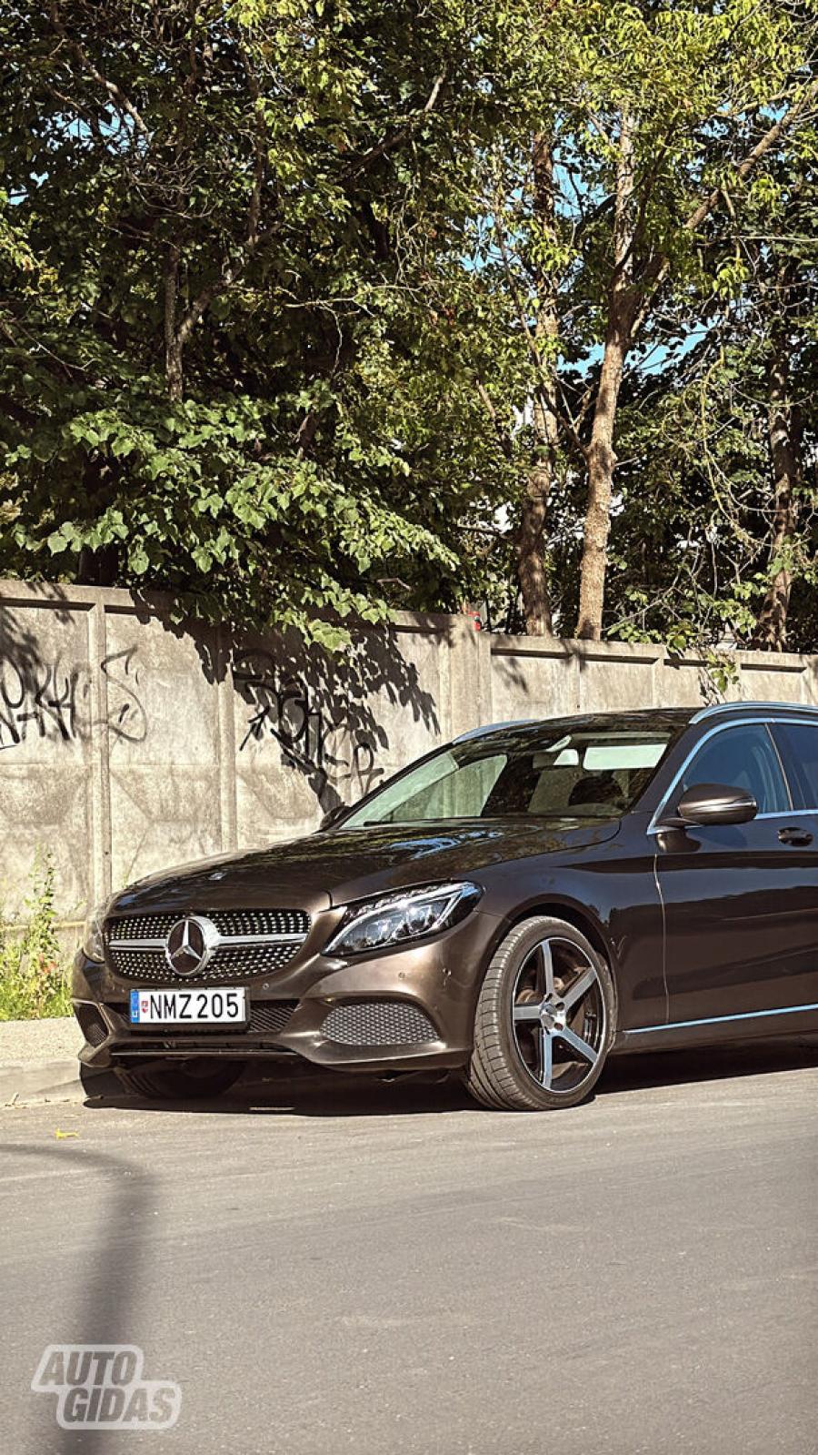 Mercedes-Benz 220 2015 Viļņa, ar dzinēja tilpumu 2.20 L un nobraukumu 360 tūkst. km par 12600 €, foto 3 vietnē AUTOMOTO.COM.LV