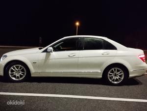 Balts Mercedes-Benz 220 2012 Tallina, ar dzinēja tilpumu 2.10 L un nobraukumu 331 tūkst. km par 5900 €, foto 4 vietnē AUTOMOTO.COM.LV