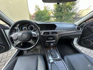 Balts Mercedes-Benz 220 2013 Kaišiadorys, ar dzinēja tilpumu 2.10 L un nobraukumu 290 tūkst. km par 6350 €, foto 13 vietnē AUTOMOTO.COM.LV