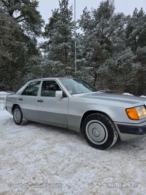 Beige Mercedes-Benz 230 1986 in Tallinn, with an engine capacity of 2.30 L and mileage of 0 thousand km for 3500 €, photo 4 on AUTOMOTO.COM.LV