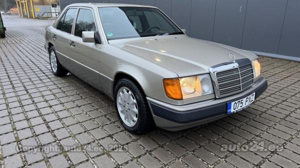 Beige Mercedes-Benz 230 1991 in Tallinn, with an engine capacity of 2.30 L and mileage of 293 thousand km for 3900 €, photo 1 on AUTOMOTO.COM.LV