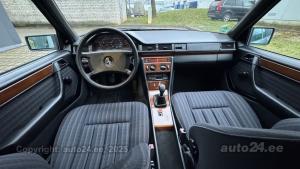 Smilšu krāsa Mercedes-Benz 230 1991 Tallina, ar dzinēja tilpumu 2.30 L un nobraukumu 293 tūkst. km par 3900 €, foto 9 vietnē AUTOMOTO.COM.LV
