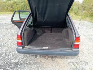 Brown Mercedes-Benz 230 1992 in Tallinn, with an engine capacity of 2.30 L and mileage of 275 thousand km for 5500 €, photo 11 on AUTOMOTO.COM.LV