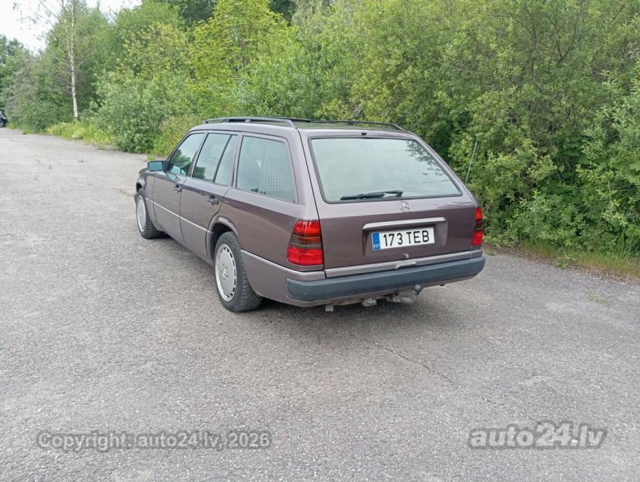 Brown Mercedes-Benz 230 1992 in Tallinn, with an engine capacity of 2.30 L and mileage of 275 thousand km for 5500 €, photo 13 on AUTOMOTO.COM.LV