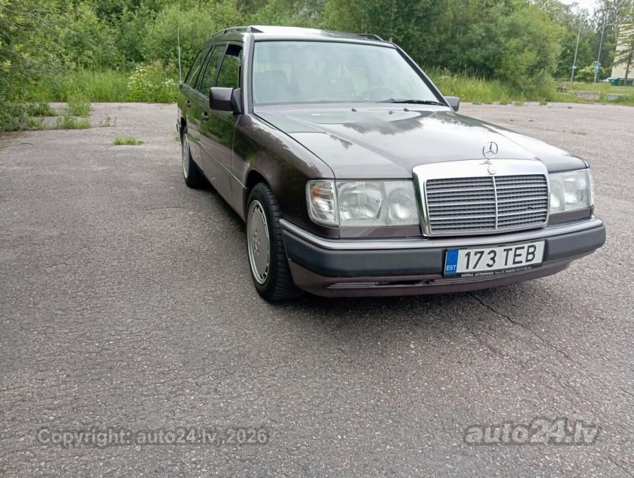 Brown Mercedes-Benz 230 1992 in Tallinn, with an engine capacity of 2.30 L and mileage of 275 thousand km for 5500 €, photo 15 on AUTOMOTO.COM.LV