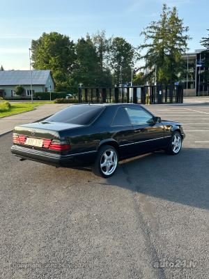 Mercedes-Benz 230 1990 Tallina, ar dzinēja tilpumu 2.30 L un nobraukumu 315 tūkst. km par 5999 €, foto 3 vietnē AUTOMOTO.COM.LV