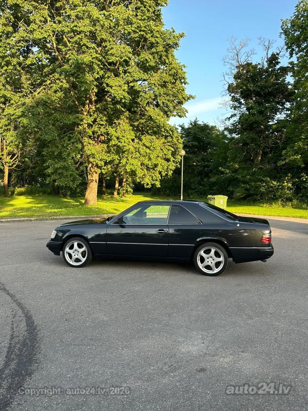 Mercedes-Benz 230 1990 Tallina, ar dzinēja tilpumu 2.30 L un nobraukumu 315 tūkst. km par 5999 €, foto 4 vietnē AUTOMOTO.COM.LV