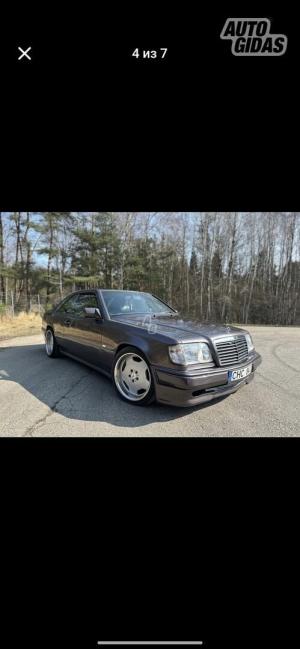 Mercedes-Benz 230 1991 in Vilnius, with an engine capacity of 2.30 L and mileage of 260 thousand km for 6000 €, photo  on AUTOMOTO.COM.LV