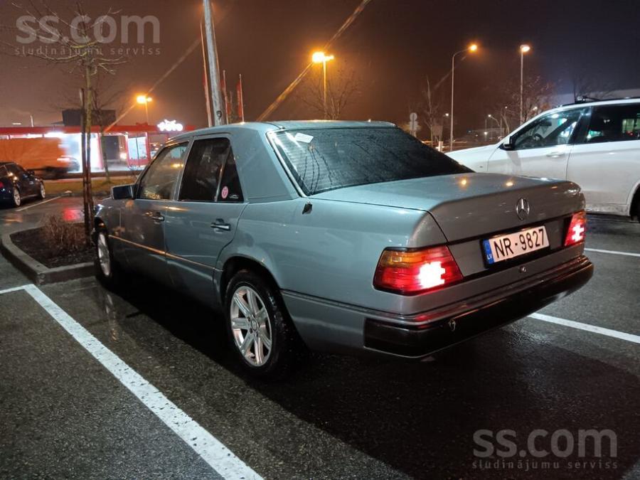 Grey Mercedes-Benz 230 1991 in Riga, with an engine capacity of 2.30 L and mileage of 648 thousand km for 2800 €, photo 1 on AUTOMOTO.COM.LV