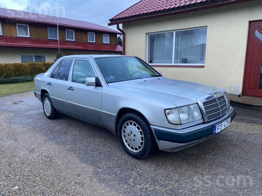 Pelēks Mercedes-Benz 230 1992 Gulbene, ar dzinēja tilpumu 2.30 L un nobraukumu 176 tūkst. km par 2000 €, foto 1 vietnē AUTOMOTO.COM.LV