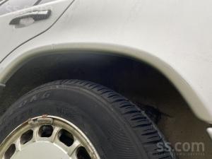 Pelēks Mercedes-Benz 230 1992 Gulbene, ar dzinēja tilpumu 2.30 L un nobraukumu 176 tūkst. km par 2000 €, foto 17 vietnē AUTOMOTO.COM.LV