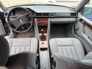 Pelēks Mercedes-Benz 230 1990 Rīga, ar dzinēja tilpumu 2.30 L un nobraukumu 357 tūkst. km par 7400 €, foto 11 vietnē AUTOMOTO.COM.LV