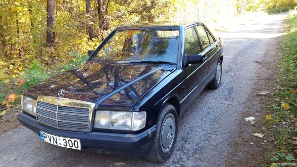 Mercedes-Benz 230-pullman 1987 in Vilnius, with an engine capacity of 2.00 L and mileage of 300 thousand km for 3200 €, photo 1 on AUTOMOTO.COM.LV