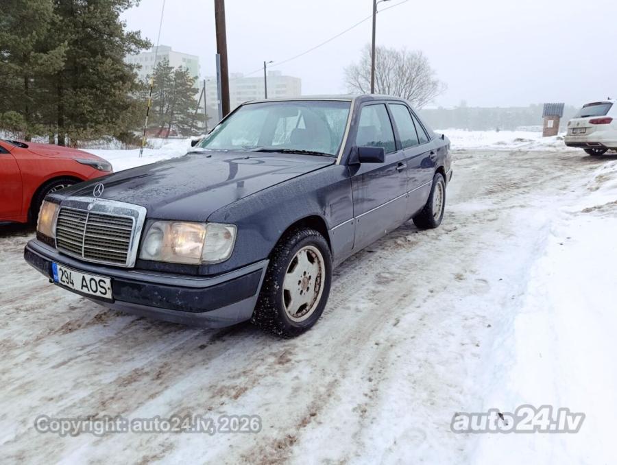 Mercedes-Benz 230 1991 Tallina, ar dzinēja tilpumu 2.30 L un nobraukumu 268 tūkst. km par 1999 €, foto 1 vietnē AUTOMOTO.COM.LV