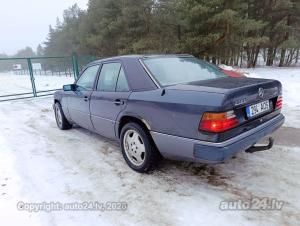 Mercedes-Benz 230 1991 Tallina, ar dzinēja tilpumu 2.30 L un nobraukumu 268 tūkst. km par 1999 €, foto 4 vietnē AUTOMOTO.COM.LV