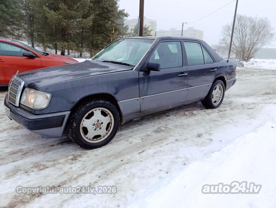 Mercedes-Benz 230 1991 Tallina, ar dzinēja tilpumu 2.30 L un nobraukumu 268 tūkst. km par 1999 €, foto 5 vietnē AUTOMOTO.COM.LV