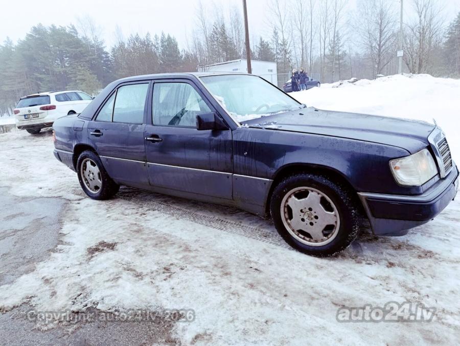 Mercedes-Benz 230 1991 Tallina, ar dzinēja tilpumu 2.30 L un nobraukumu 268 tūkst. km par 1999 €, foto 6 vietnē AUTOMOTO.COM.LV