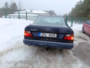 Mercedes-Benz 230 1991 Tallina, ar dzinēja tilpumu 2.30 L un nobraukumu 268 tūkst. km par 1999 €, foto 7 vietnē AUTOMOTO.COM.LV