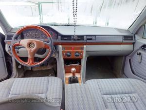 Mercedes-Benz 230 1991 Tallina, ar dzinēja tilpumu 2.30 L un nobraukumu 268 tūkst. km par 1999 €, foto 11 vietnē AUTOMOTO.COM.LV