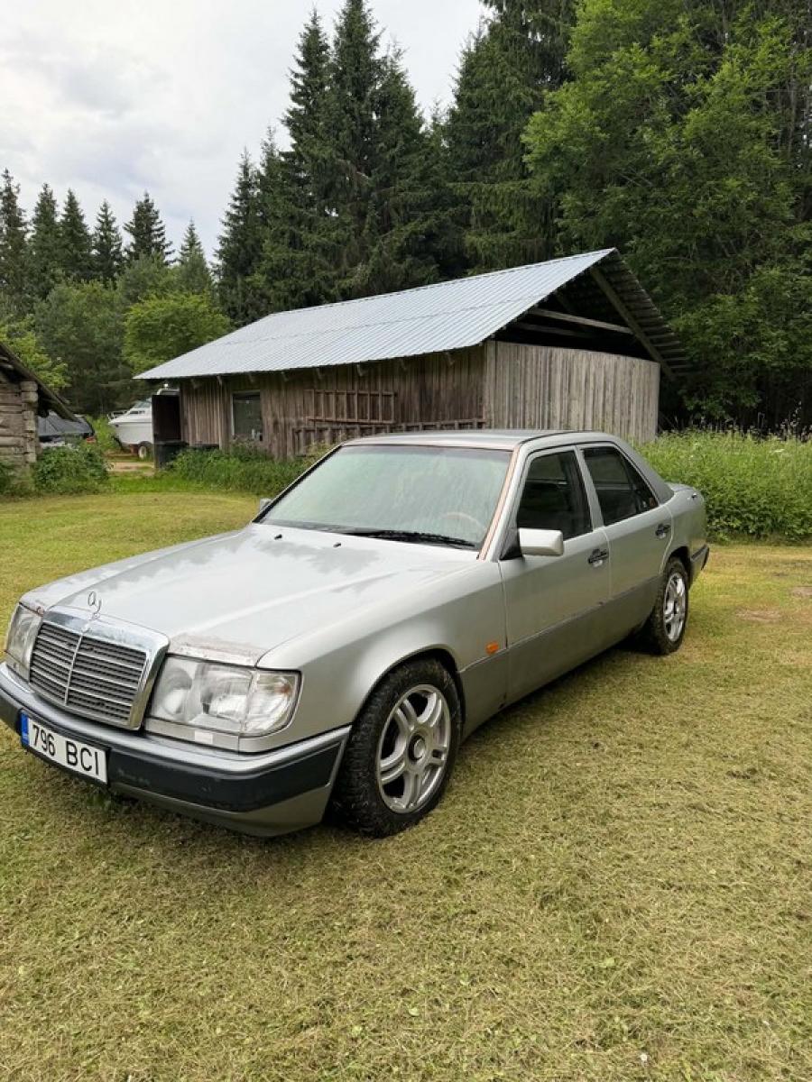 Mercedes-Benz 230 1991 Tartu, ar dzinēja tilpumu 2.30 L un nobraukumu 240 tūkst. km par 2000 €, foto 10 vietnē AUTOMOTO.COM.LV
