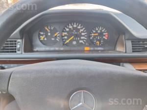 Mercedes-Benz 230 1992 in Gulbene, with an engine capacity of 2.30 L and mileage of 176 thousand km for 2000 €, photo 10 on AUTOMOTO.COM.LV