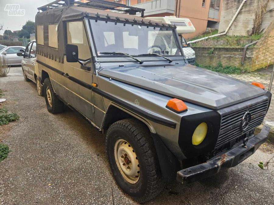 Pelēks Mercedes-Benz 240 1984 Šauļi, ar dzinēja tilpumu 2.40 L un nobraukumu 81 tūkst. km par 12200 €, foto 1 vietnē AUTOMOTO.COM.LV