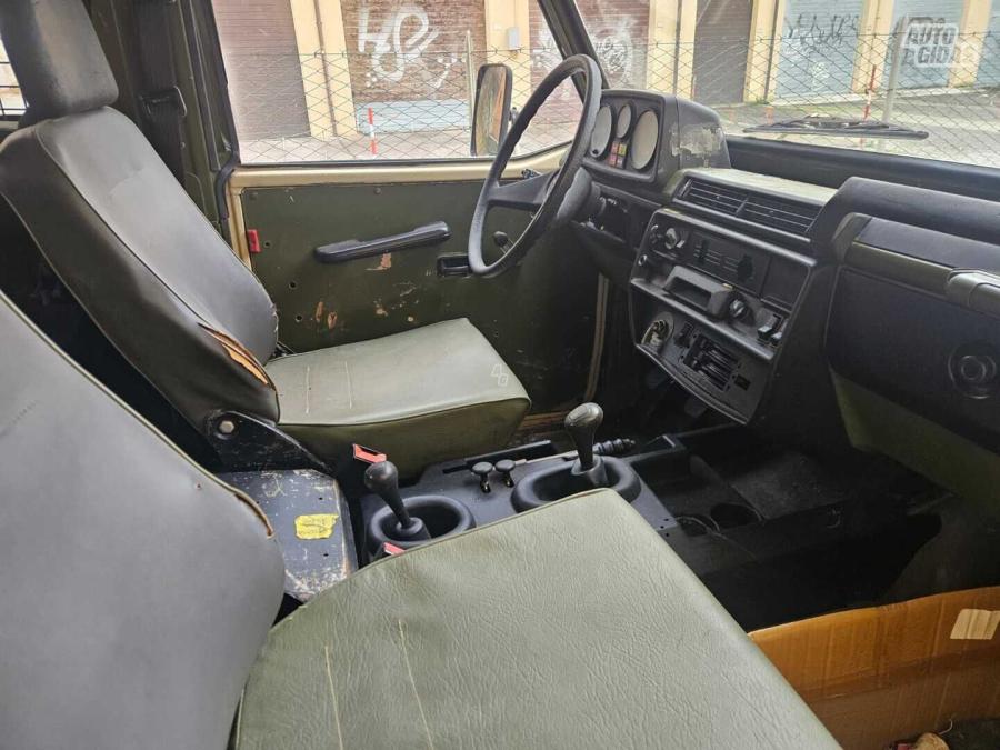 Pelēks Mercedes-Benz 240 1984 Šauļi, ar dzinēja tilpumu 2.40 L un nobraukumu 81 tūkst. km par 12200 €, foto 6 vietnē AUTOMOTO.COM.LV