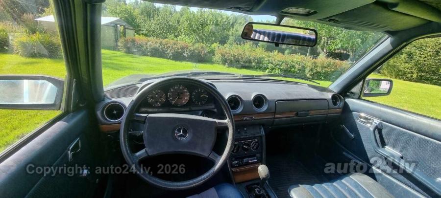 Grey Mercedes-Benz 240 1981 in Tallinn, with an engine capacity of 2.30 L and mileage of 340 thousand km for 5500 €, photo 7 on AUTOMOTO.COM.LV