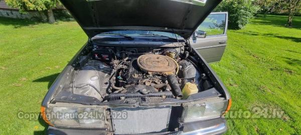Grey Mercedes-Benz 240 1981 in Tallinn, with an engine capacity of 2.30 L and mileage of 340 thousand km for 5500 €, photo 9 on AUTOMOTO.COM.LV
