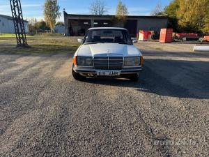 White Mercedes-Benz 240 1981 in Parnu, with an engine capacity of 2.40 L and mileage of 235 thousand km for 5500 €, photo 4 on AUTOMOTO.COM.LV